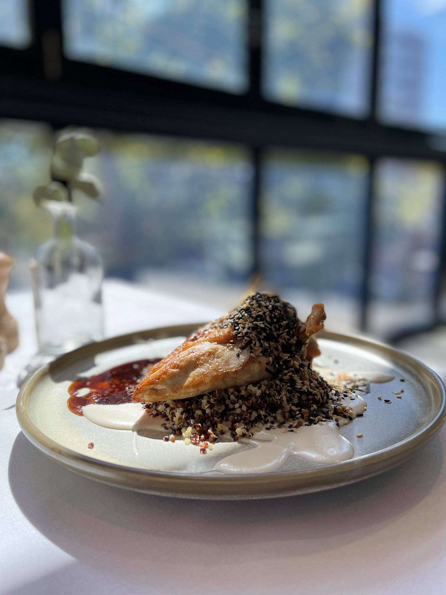 Verandah Dining - Strathmore Hotel